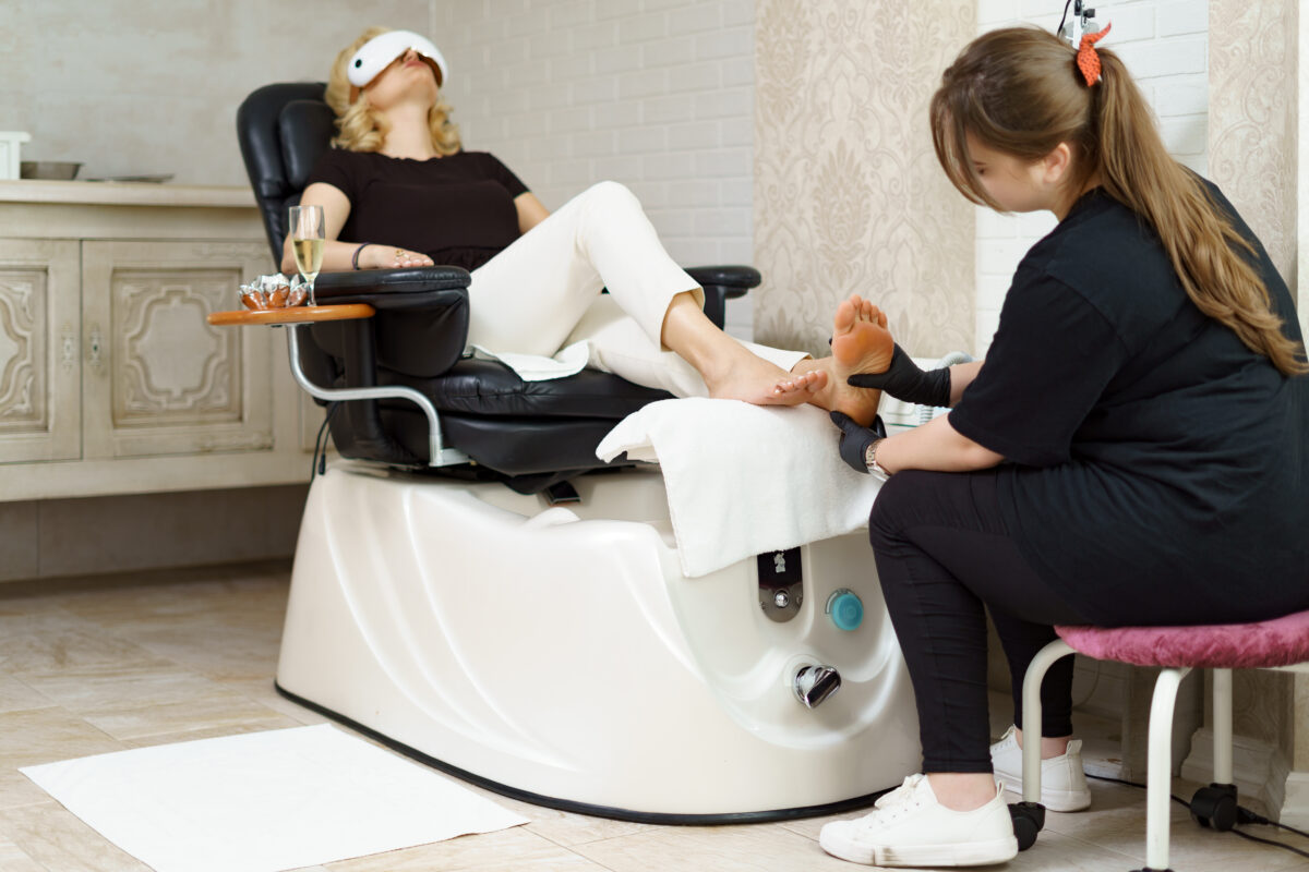 The Best Pedicure Bowls To Elevating Spa Experience